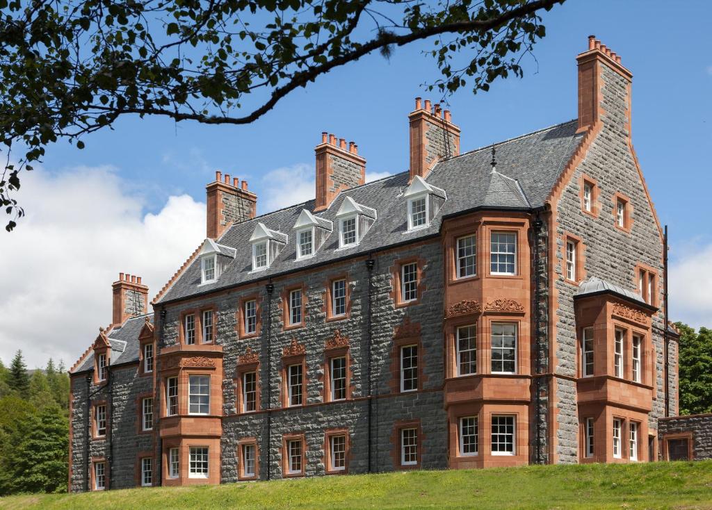 10 Romantic Hotels in Scotland to Escape the Ordinary